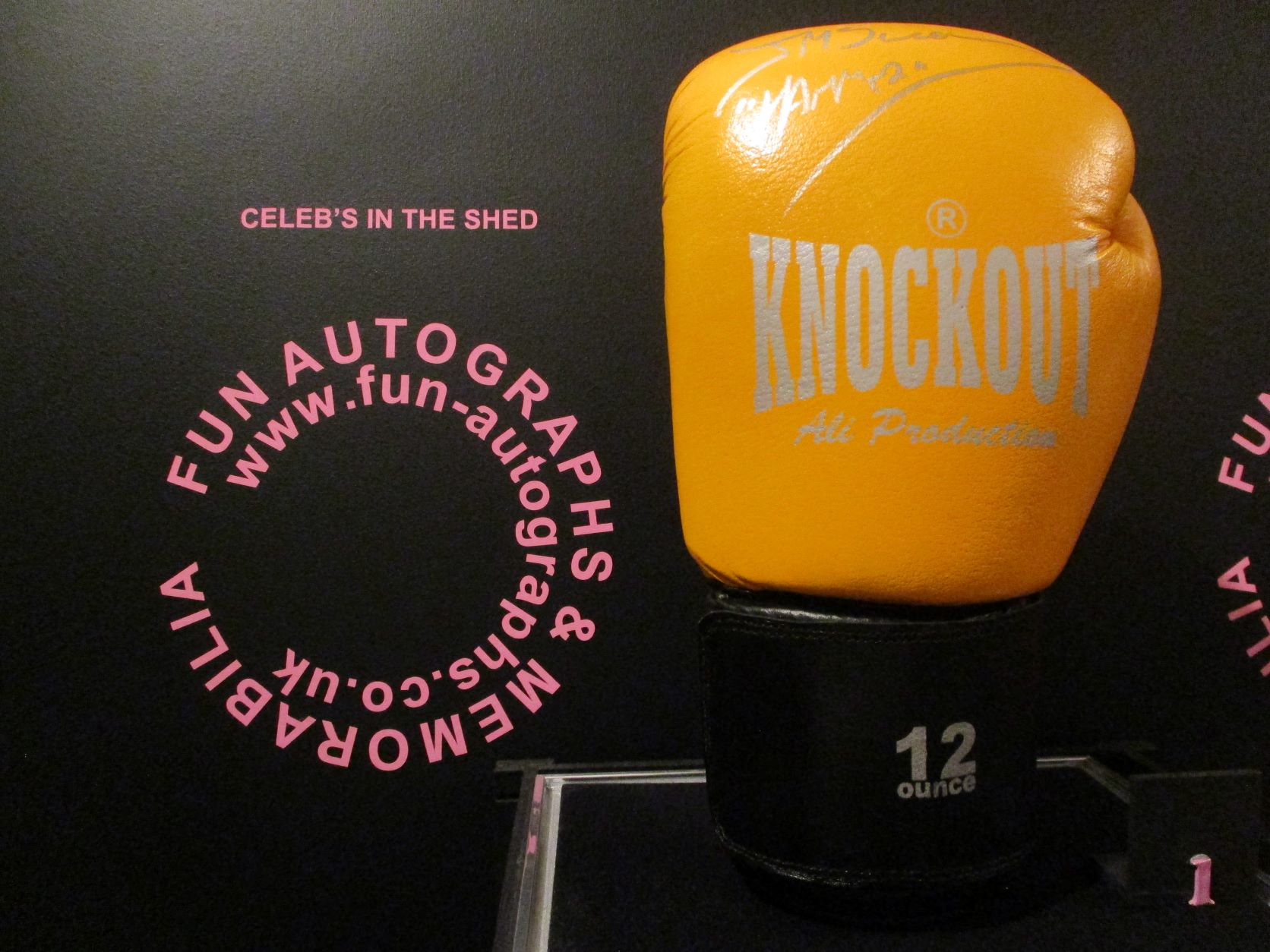 Fun Autographs & Memorabilia